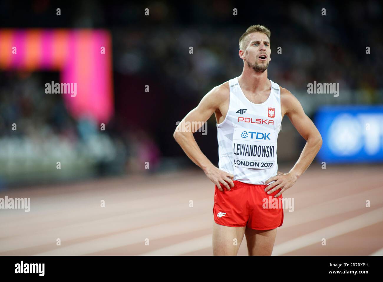 Marcin Lewandowski participating in the 800 meter at the World ...