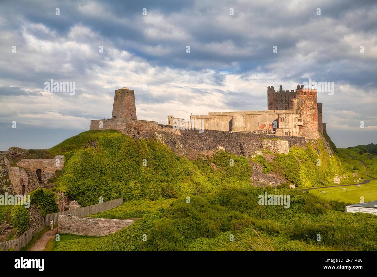 Bamburgh castle northumberland hi-res stock photography and images - Alamy