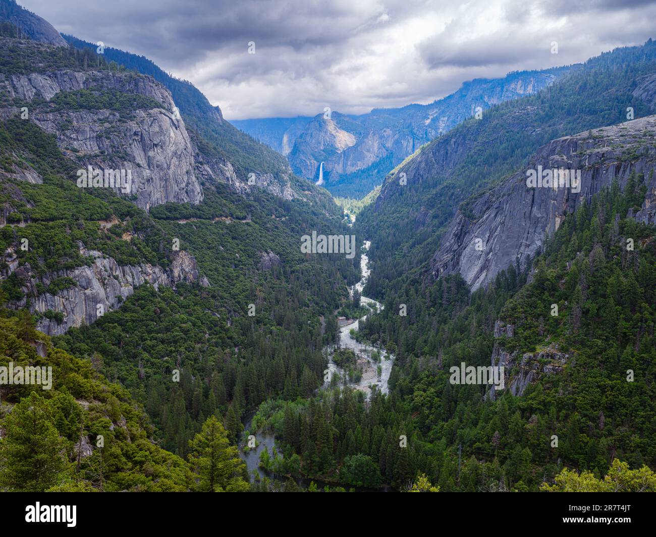 Yosemite is experiencing tremendous water and snow melt levels, gushing ...