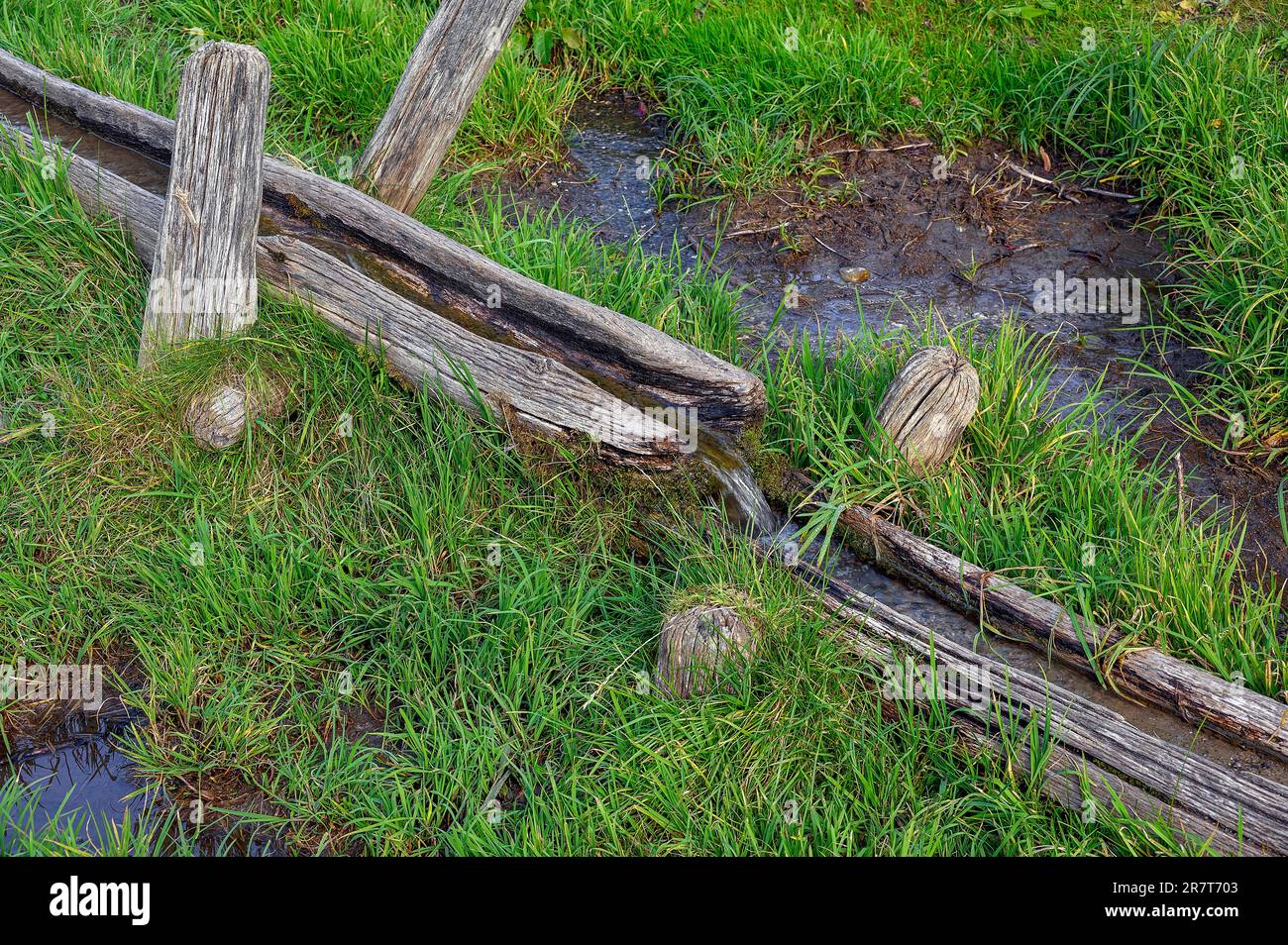 Wooden water pipe hi-res stock photography and images - Alamy
