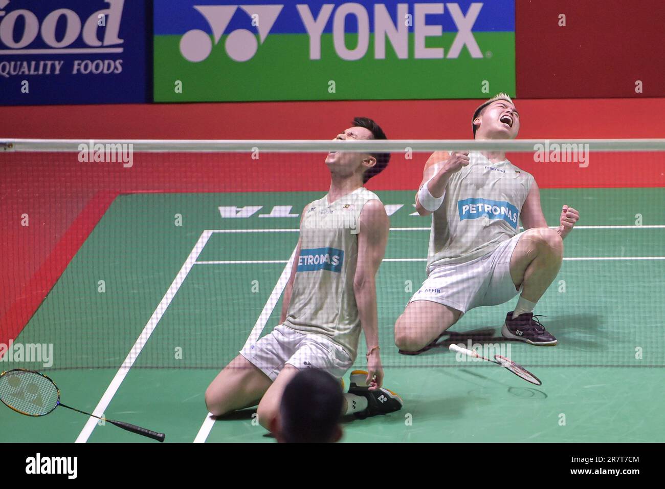 Jakarta, Indonesia. 17th June, 2023. Malaysia's Aaron Chia (R)/Soh Wooi ...