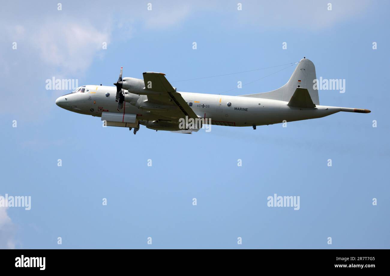 Orion maritime reconnaissance aircraft hi-res stock photography and ...
