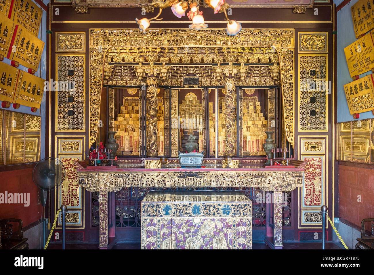 Altar with ancestral tablets inside the Khoo Kongsi, a large Chinese ...