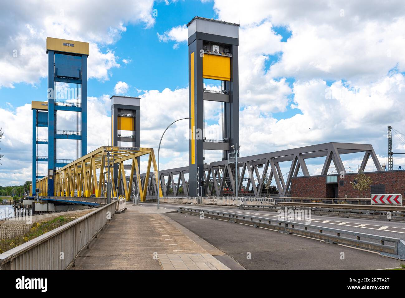 Kattwyk bridges hi-res stock photography and images - Alamy