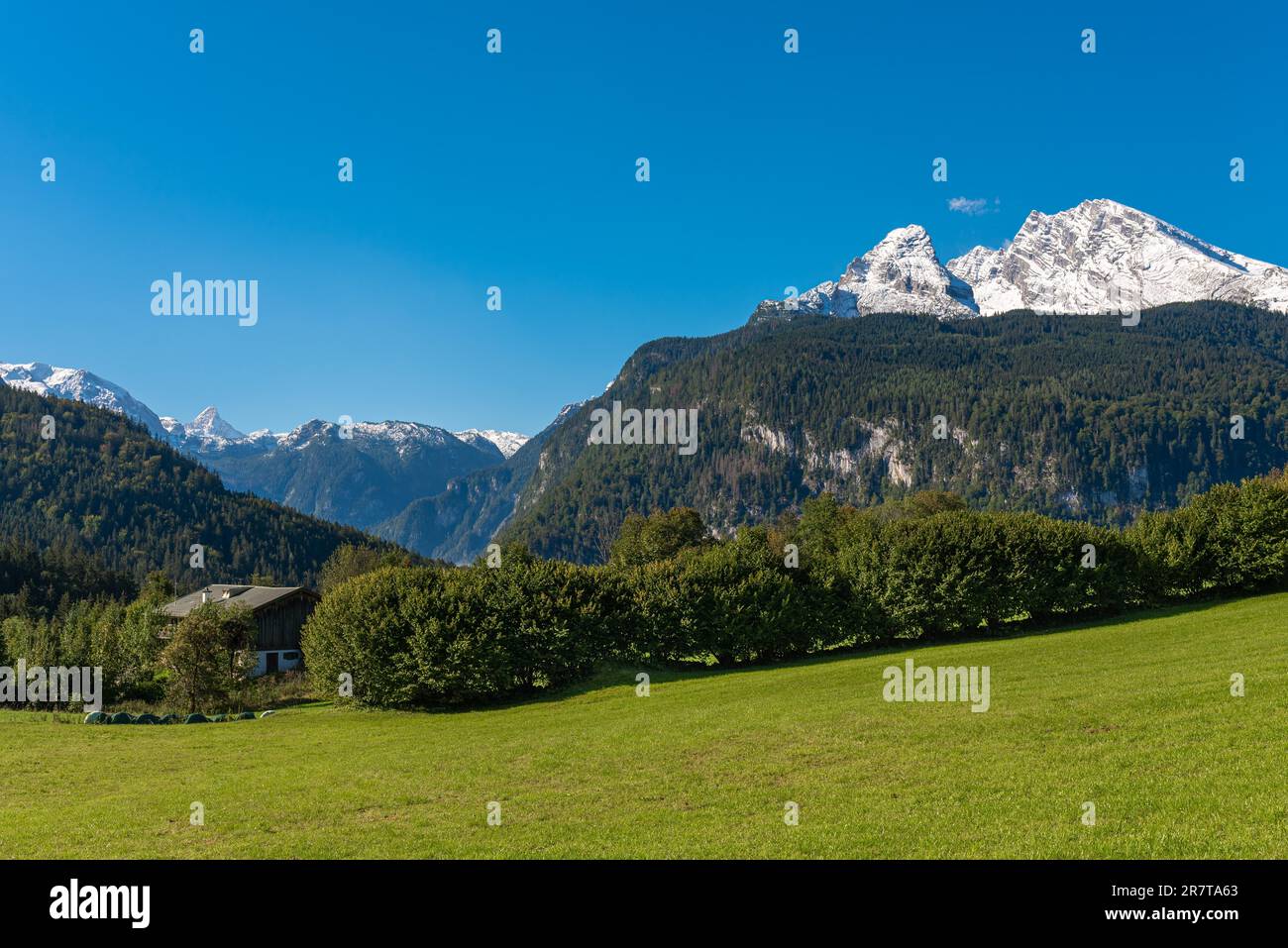 View direction hi-res stock photography and images - Alamy