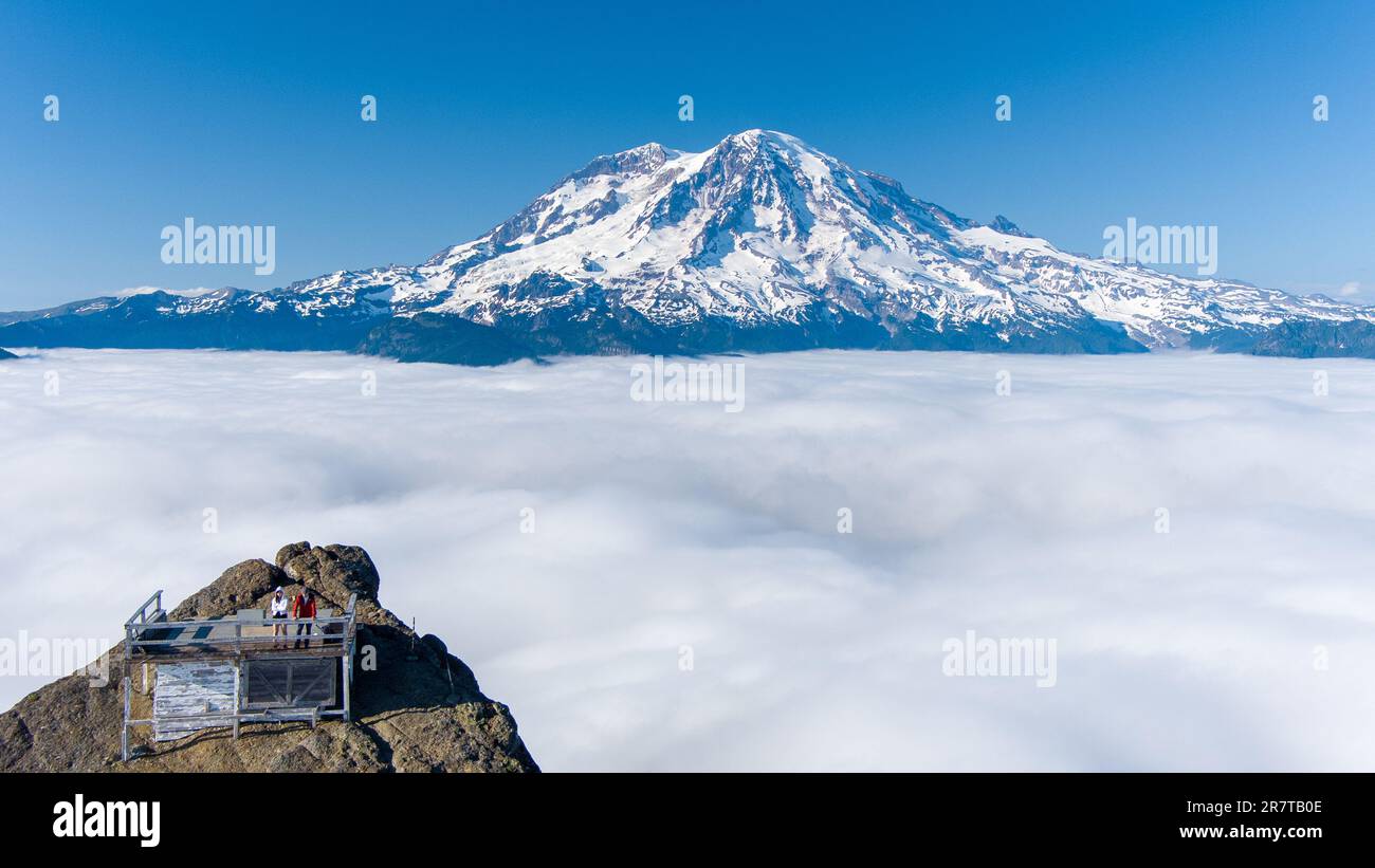 Mount Rainier and the Cascade Mountains of Washington State from High ...