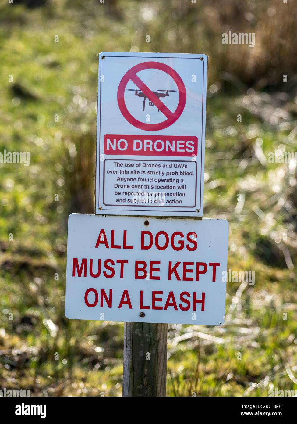 No drone sign, flying drone prohibited at Kilchurn castle,Loch Awe ...