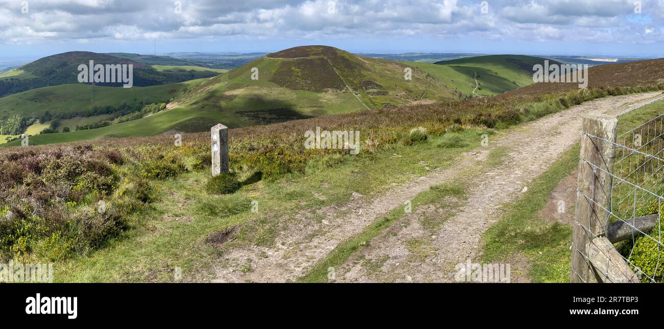 Waymarker and round fort at Moel Arthur, Moel Famau Country Park, Wales ...