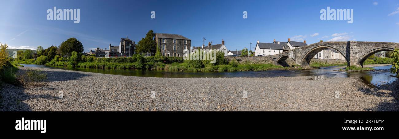 Pont Fawr (Inigo Jones Bridge) over the River Conwy, LlaNordrhein ...