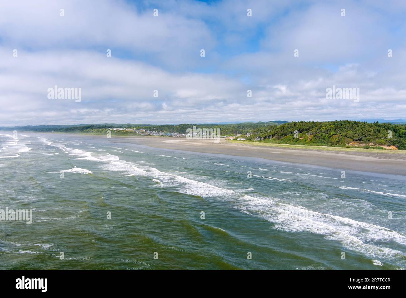 Overcast sunset pacific ocean hi-res stock photography and images - Alamy