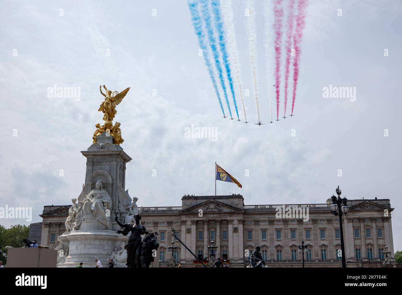 London, UK. 17th June, 2023. The Red Arrows are seen flying pass the ...