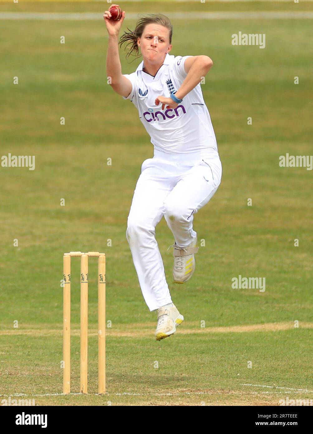 Lauren filer england bowls hi-res stock photography and images - Alamy