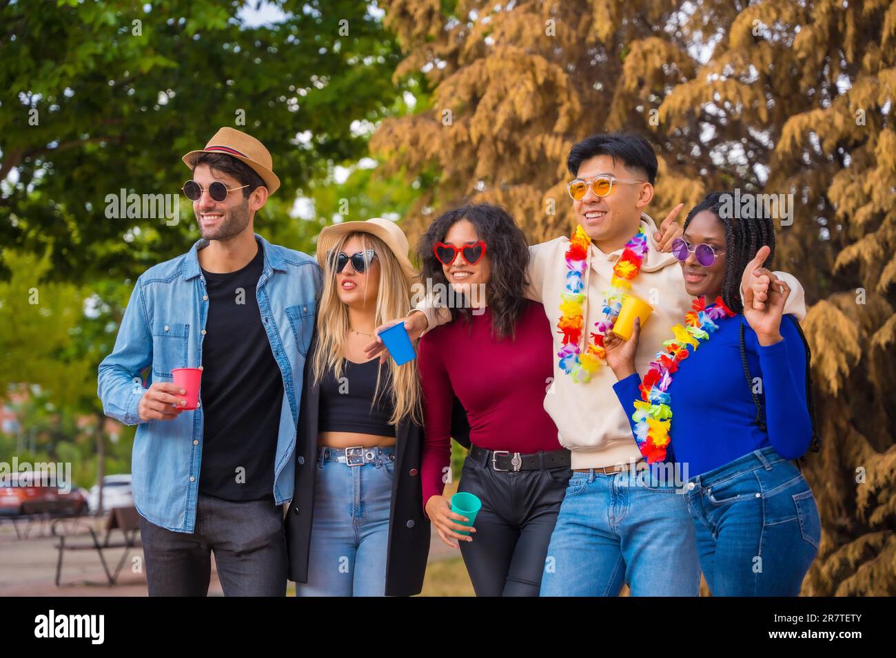 Group portrait hi-res stock photography and images - Alamy