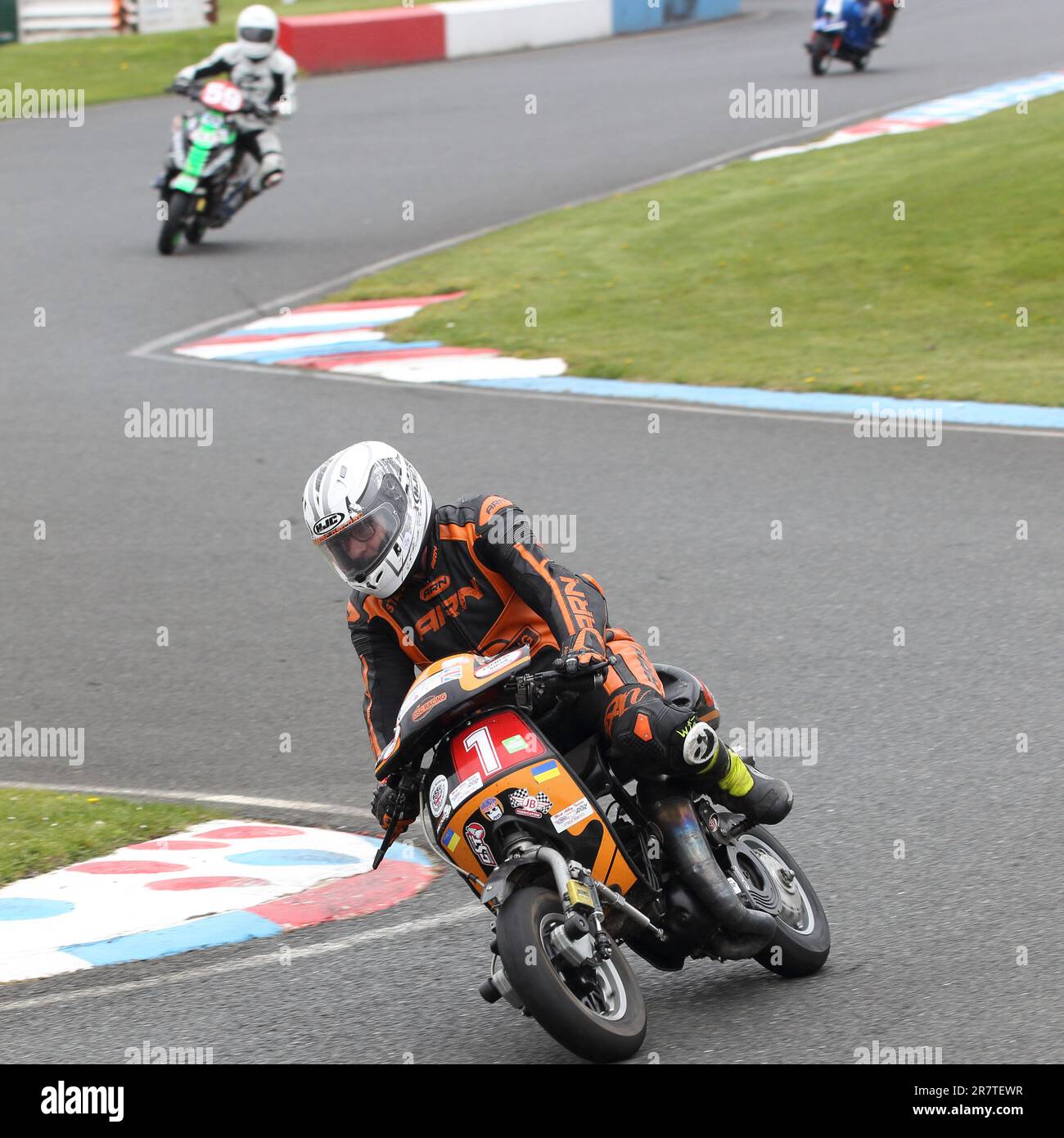 Vintage Motor cycle club, Mallory park, VMCC April 16th 2023 Stock ...
