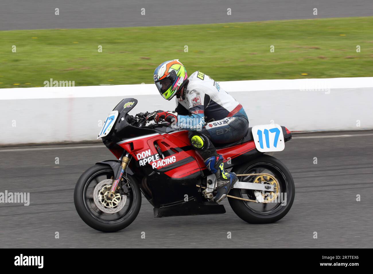 Vintage Motor cycle club, Mallory park, VMCC April 16th 2023 Stock ...