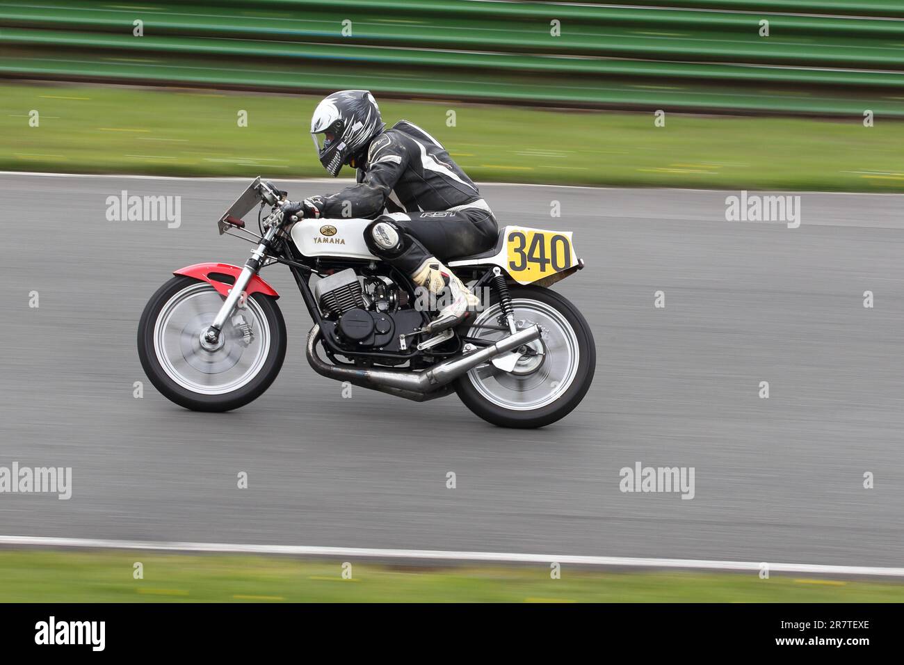 Vintage Motor cycle club, Mallory park, VMCC April 16th 2023 Stock ...