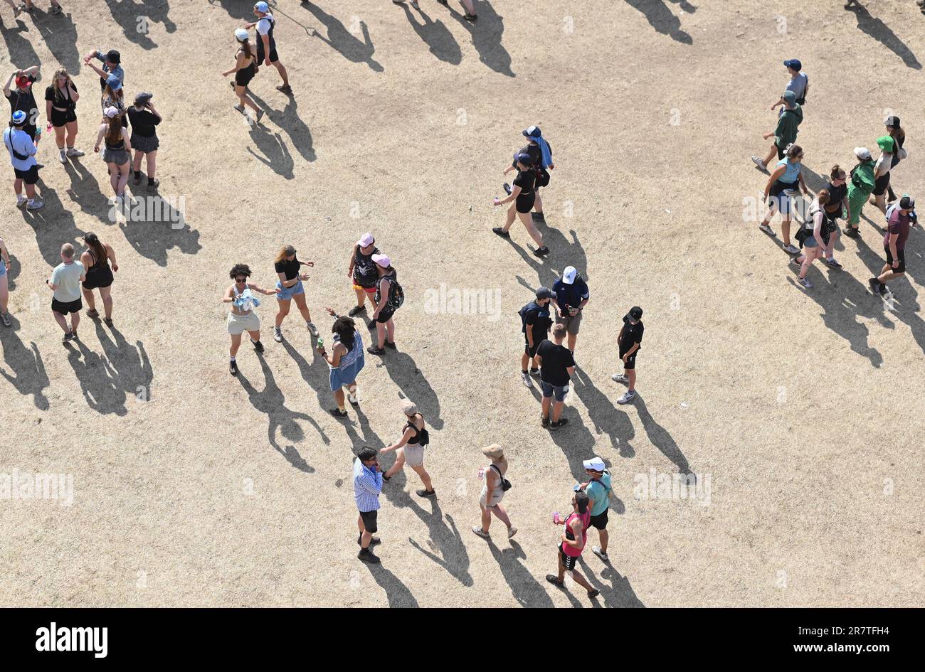 17 June 2023, Lower Saxony, Scheeßel: Festival visitors are on the move ...
