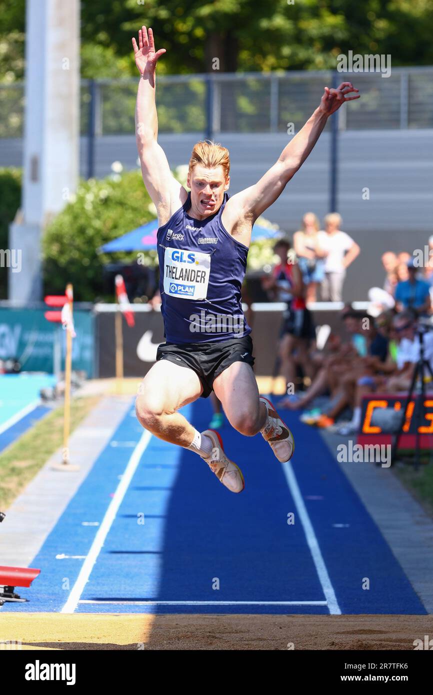 Athletics field mens long jump event hi-res stock photography and ...