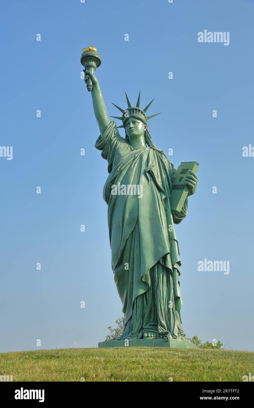 Statue of Liberty by Frederic Auguste Bartholdi, 2004, gesture, arm ...