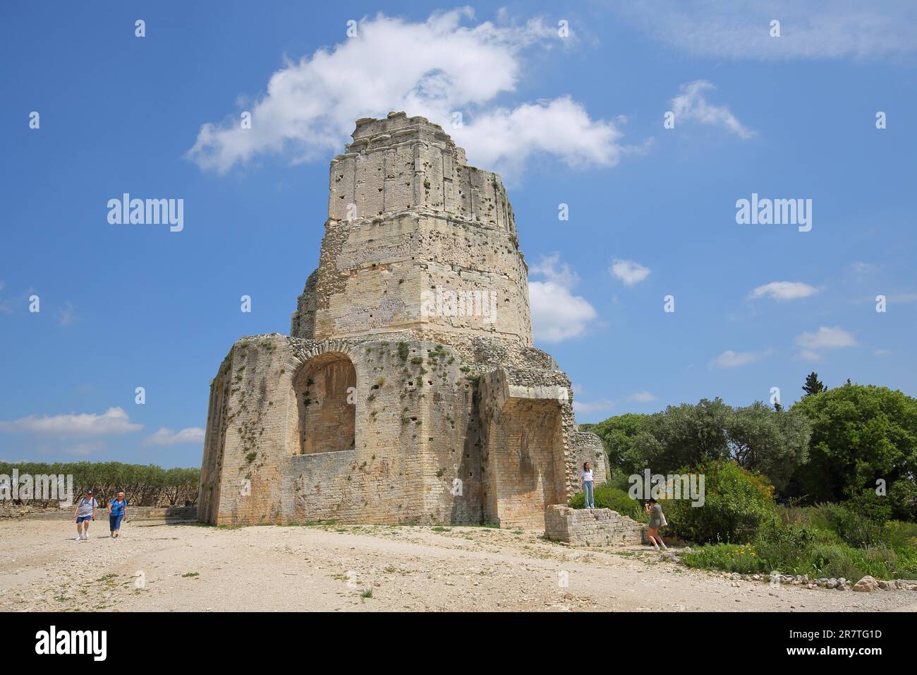 Ancient Roman monument and tower Tour Magne, Jardins de la Fontaine ...