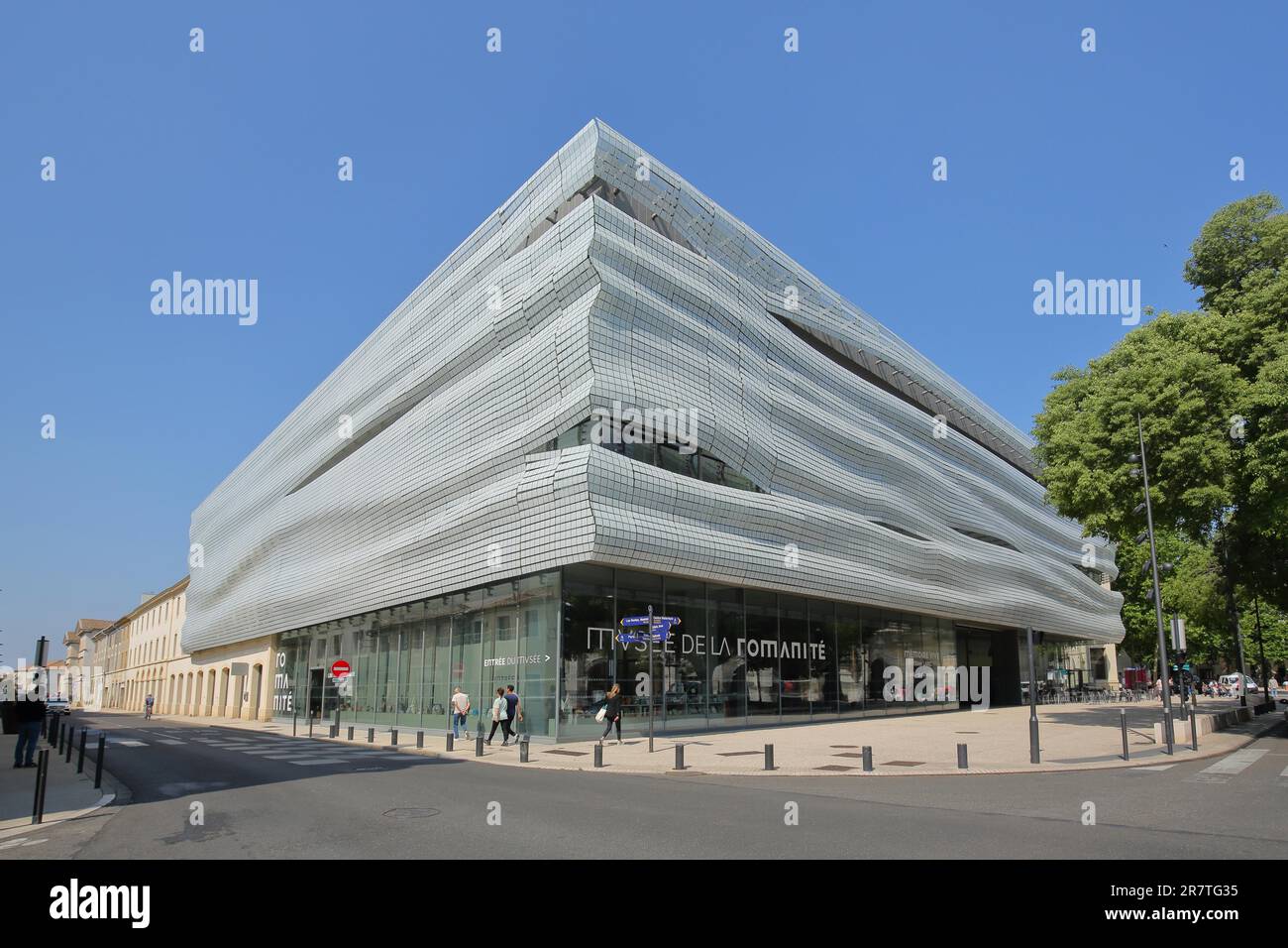 Modern building Musee de la Romanite, museum, silver, modernism, Nimes ...