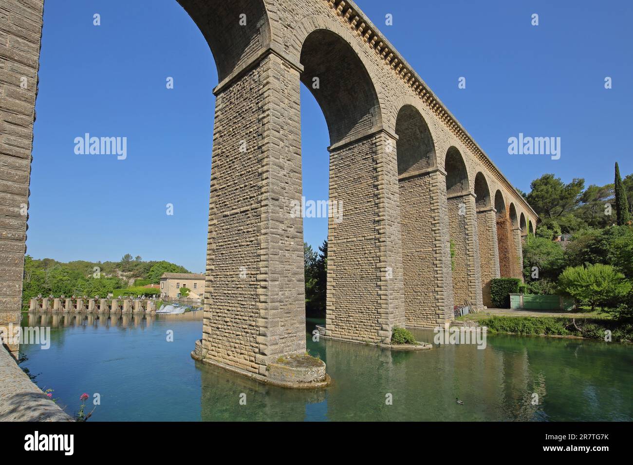 Historic aqueduct, Pont-aqueduc de Galas over the river Sorgue, stone ...