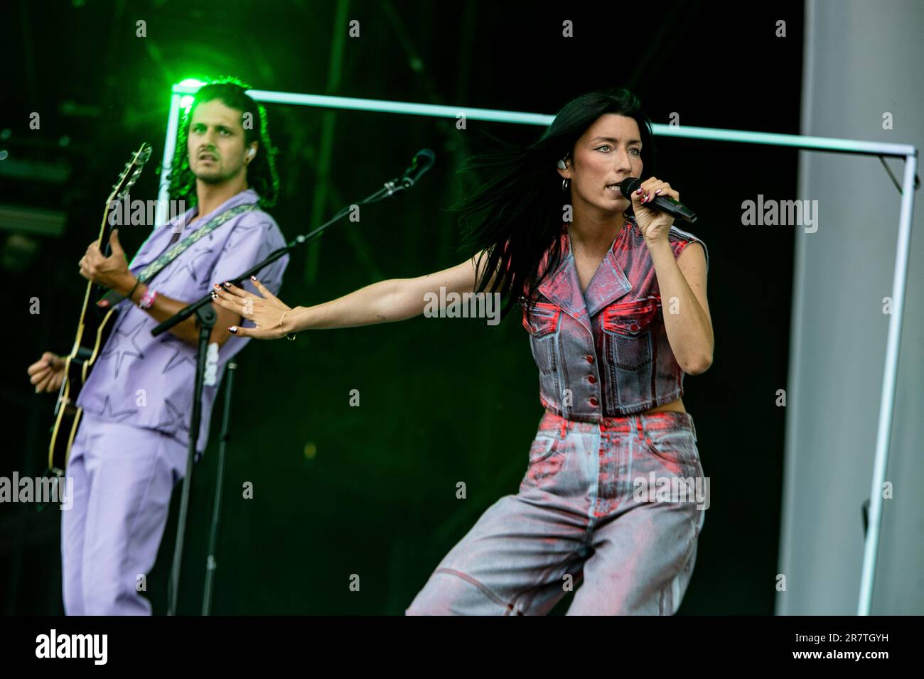 LANDGRAAF - The Dutch pop group Ronde with lead singer Rikki Borgelt ...
