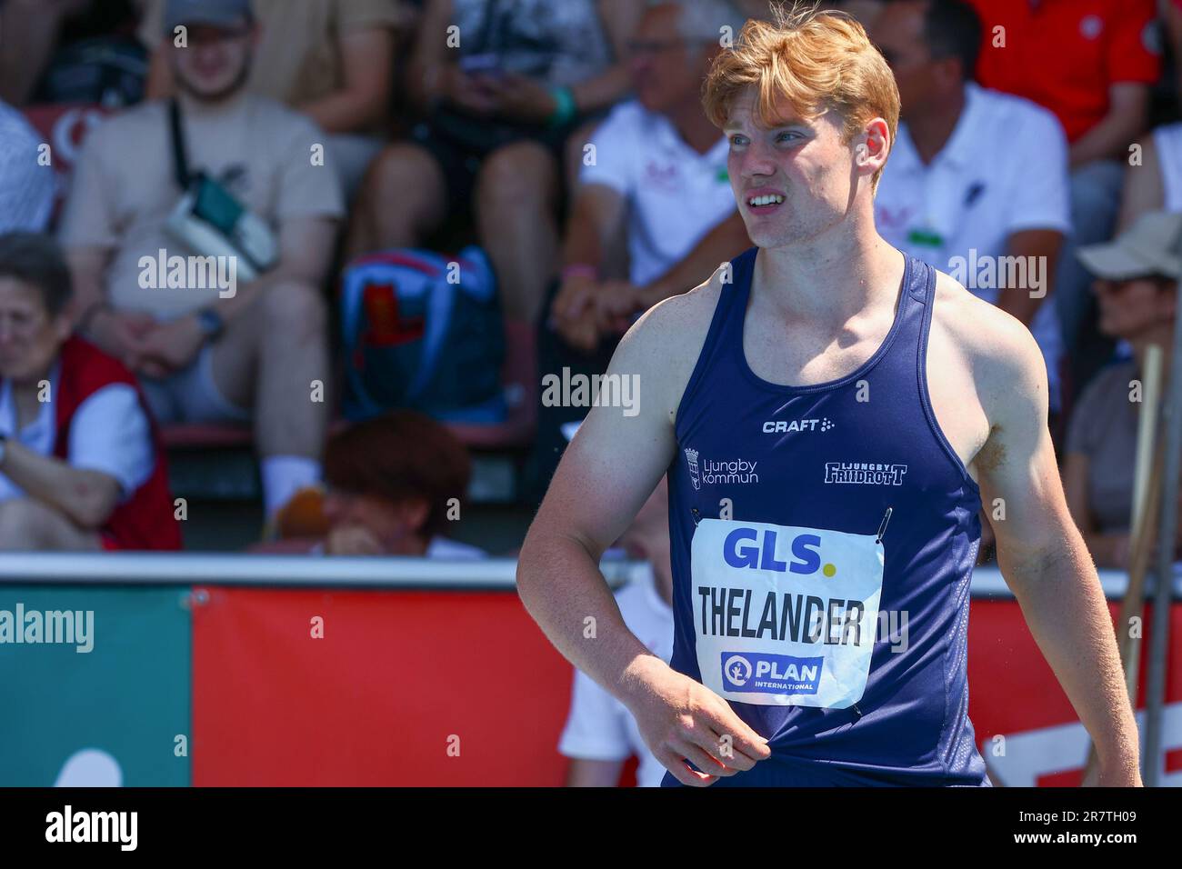 Swe athletes pole vault hi-res stock photography and images - Alamy