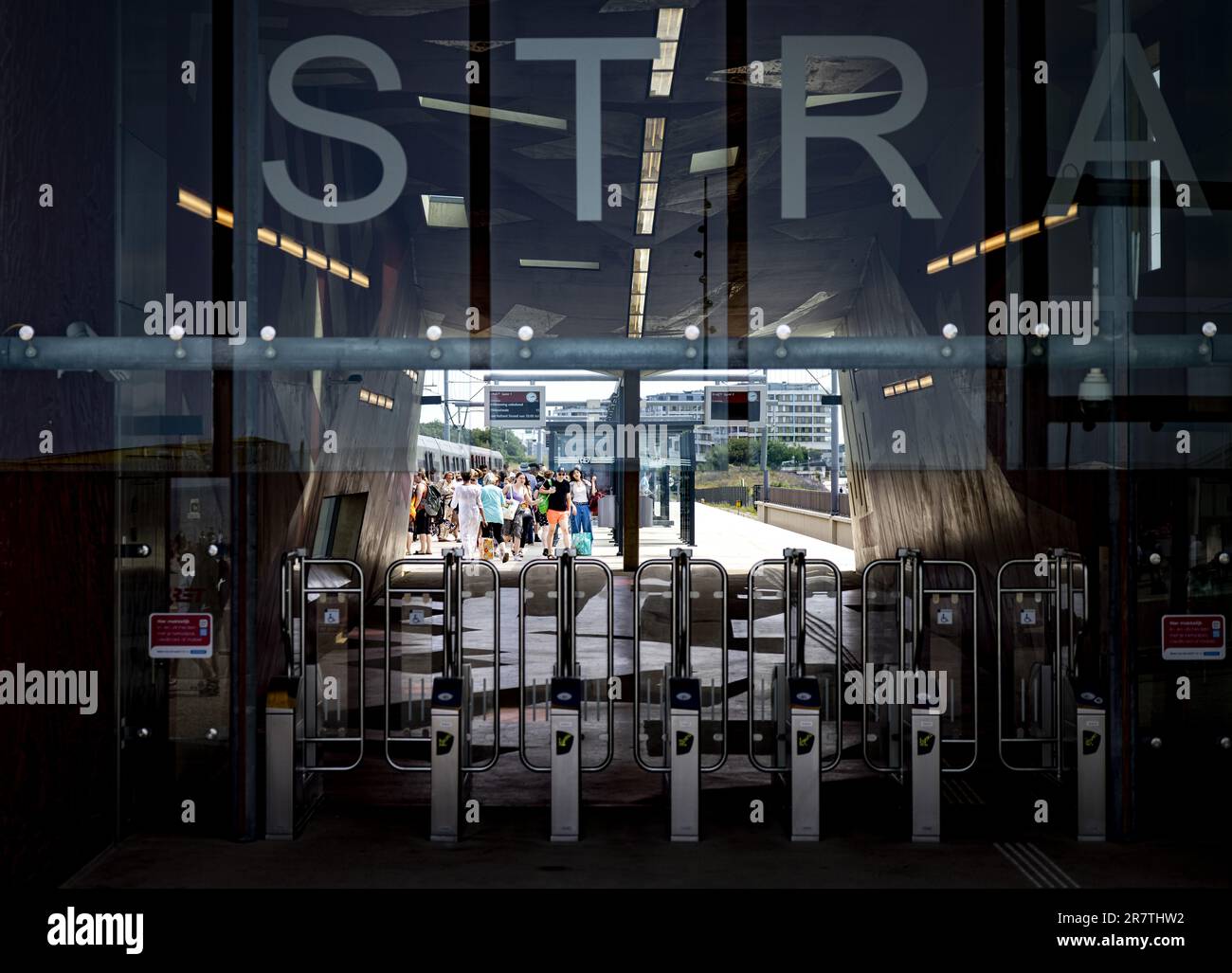 HOEK VAN HOLLAND - Travelers arrive by metro on the beach of Hoek van ...
