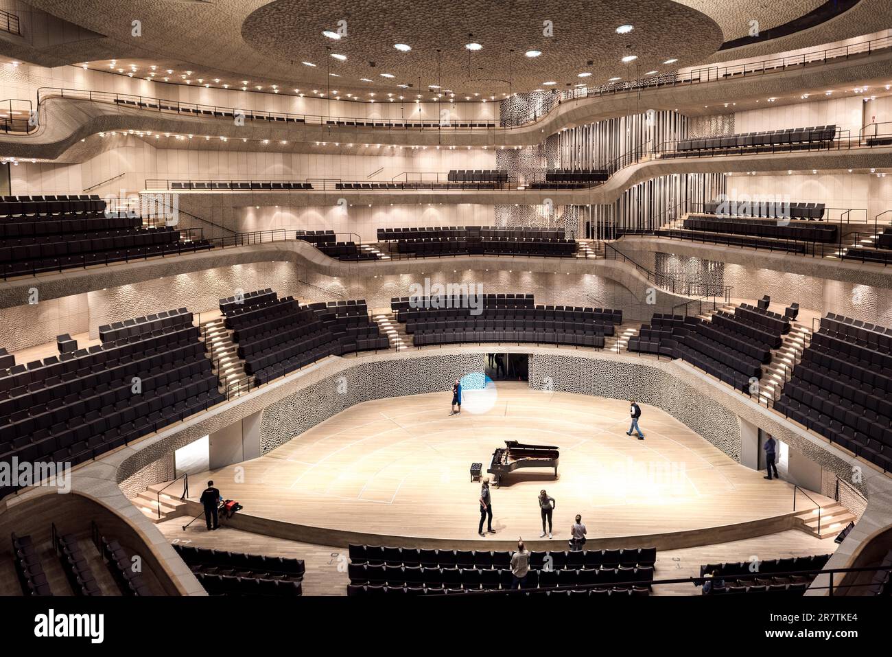 Auditorium and great concert hall of the Elbphilharmonie, the Elbe ...