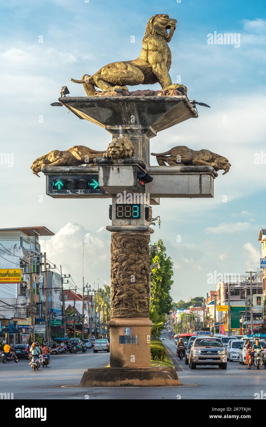 Traffic light column of the form and sculpture of a sabre-toothed tiger ...