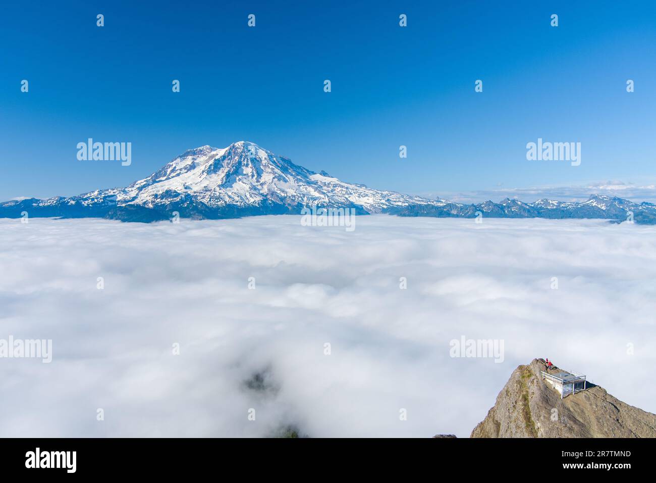Mount rainier st helens hi-res stock photography and images - Alamy