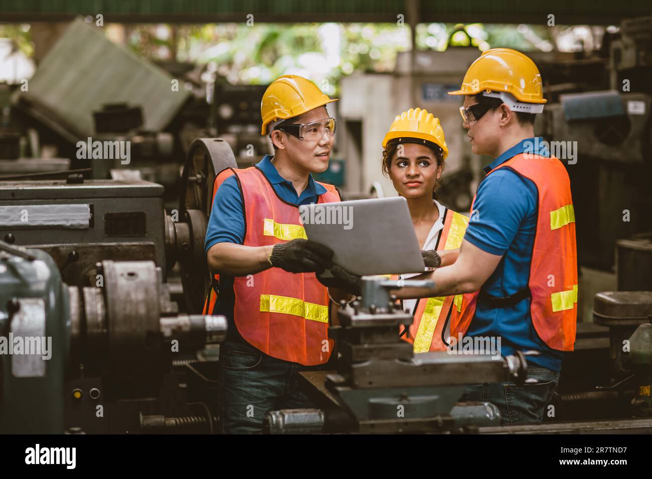 Engineer training hi-res stock photography and images - Alamy