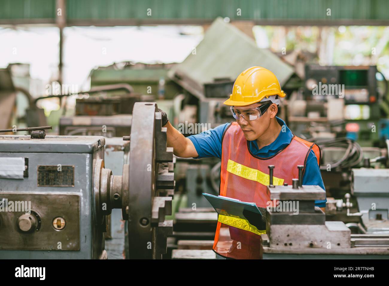 Cnc milling machine hi-res stock photography and images - Alamy