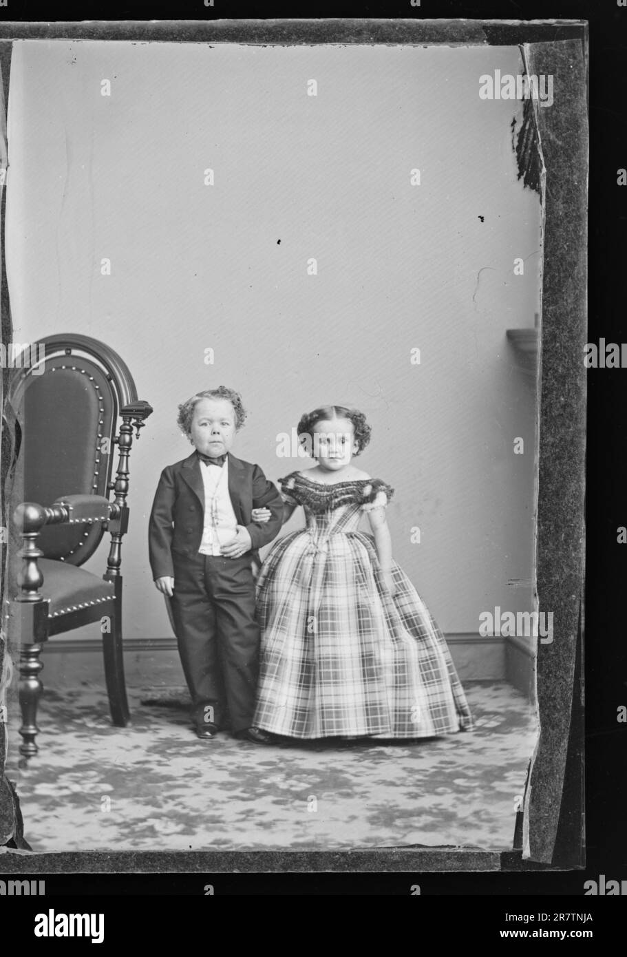 G.W.M. Nutt and Minnie Warren c. 1860-1870 Stock Photo - Alamy