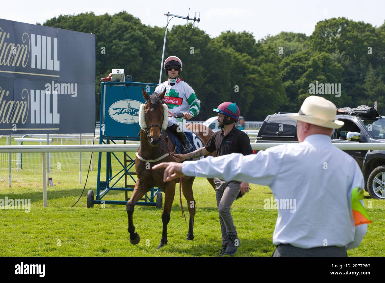 York races jason hart hi-res stock photography and images - Alamy