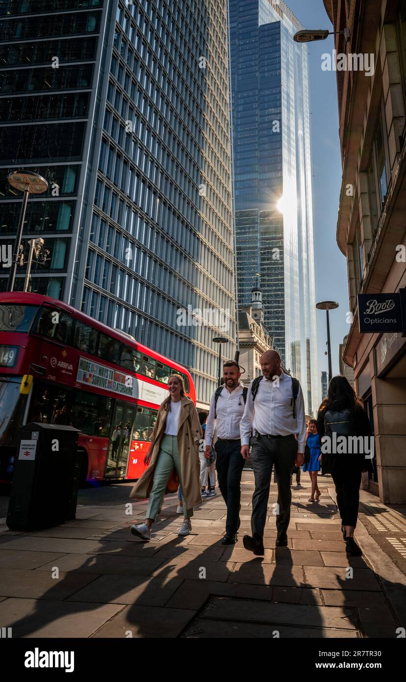 See the city life from crowd hi-res stock photography and images - Alamy