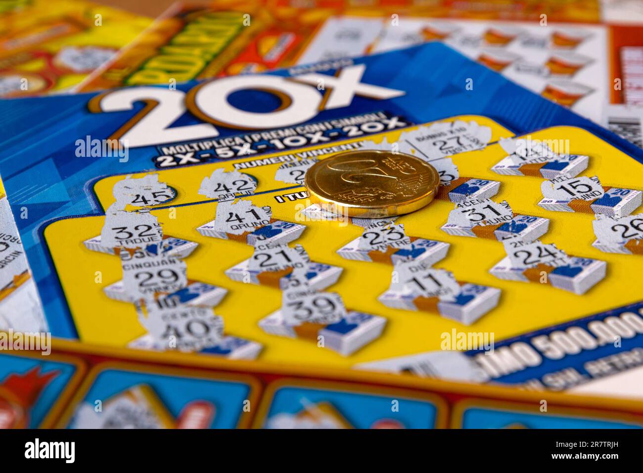Scratch ticket hi-res stock photography and images - Alamy