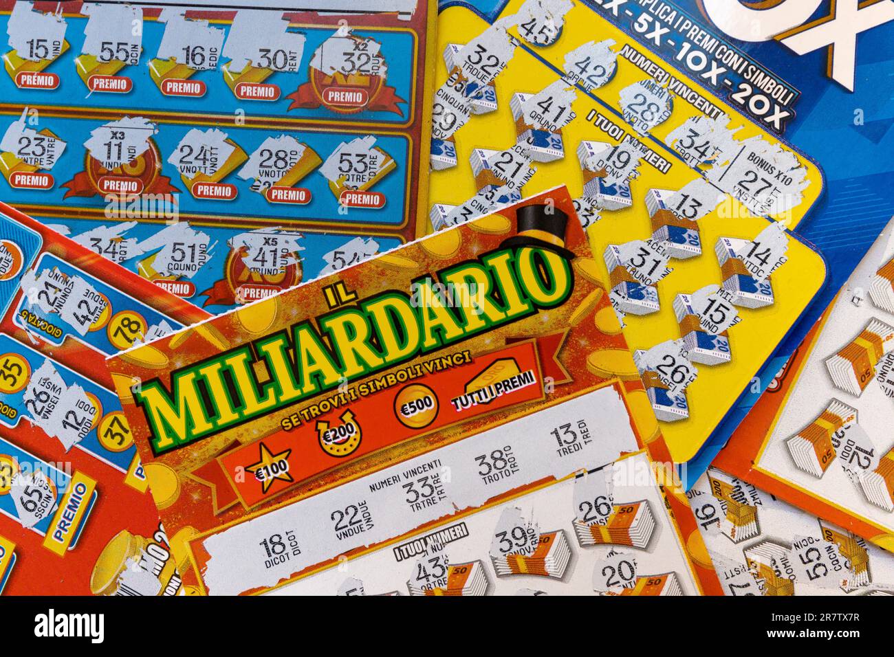 Scratch cards hi-res stock photography and images - Alamy