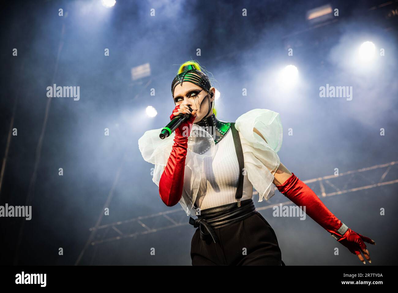 Skynd band hi-res stock photography and images - Alamy