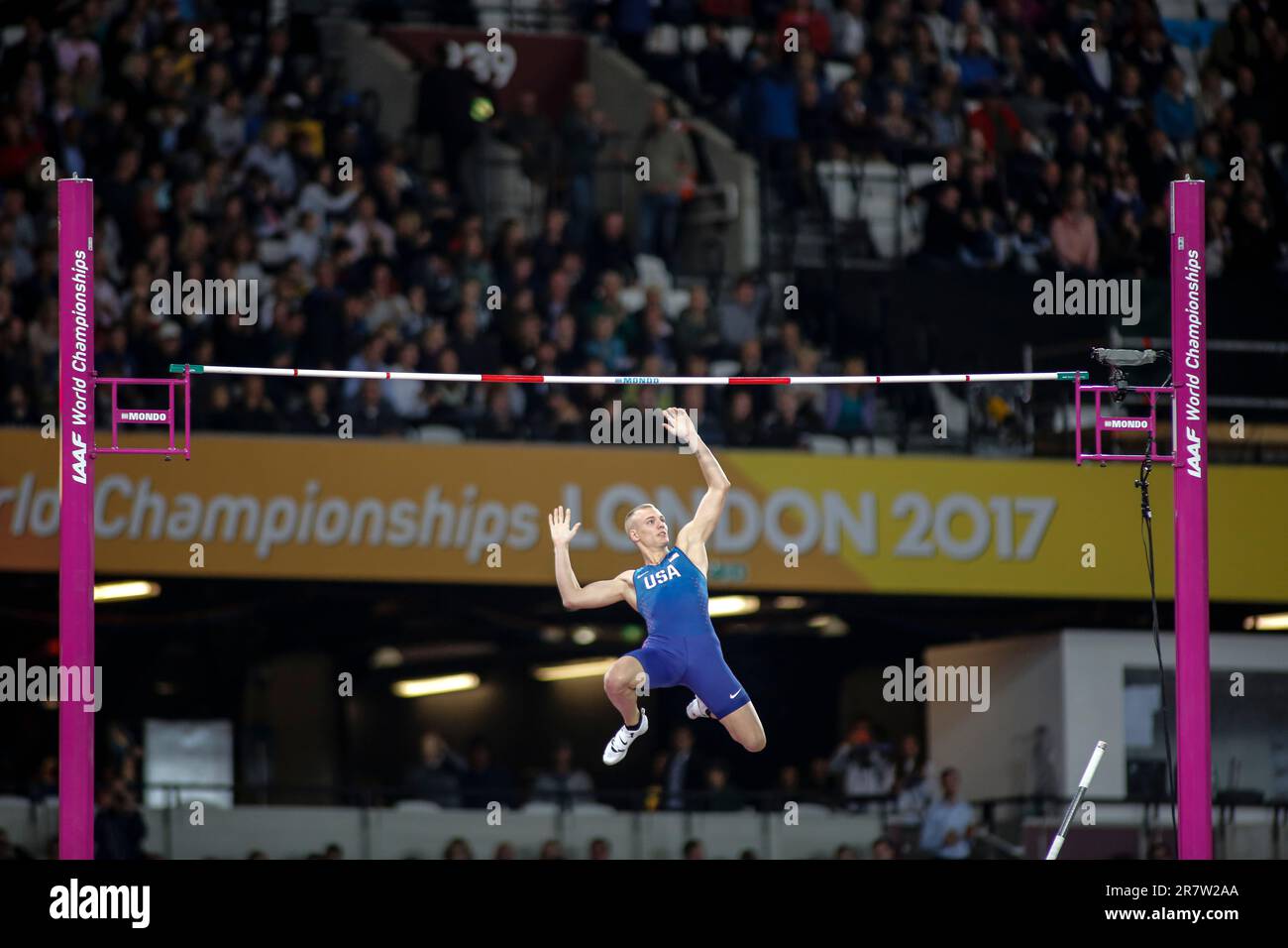 Sam KENDRICKS winning in the pole vault at the World Athletics ...