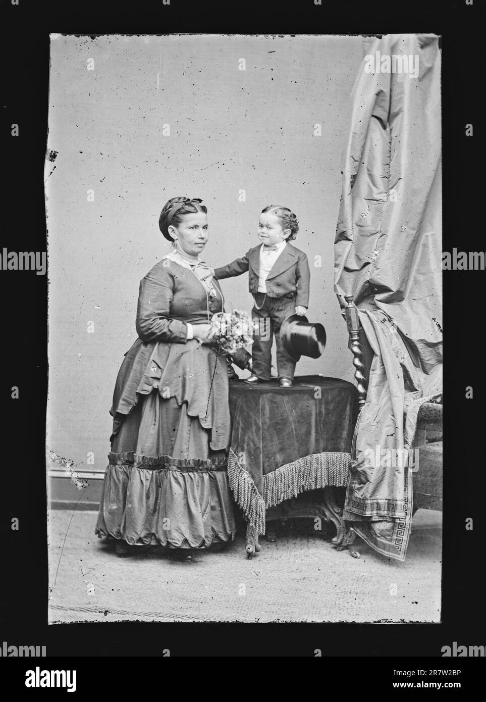 Leopold Kahn and mother c. 1860-1870 Stock Photo - Alamy