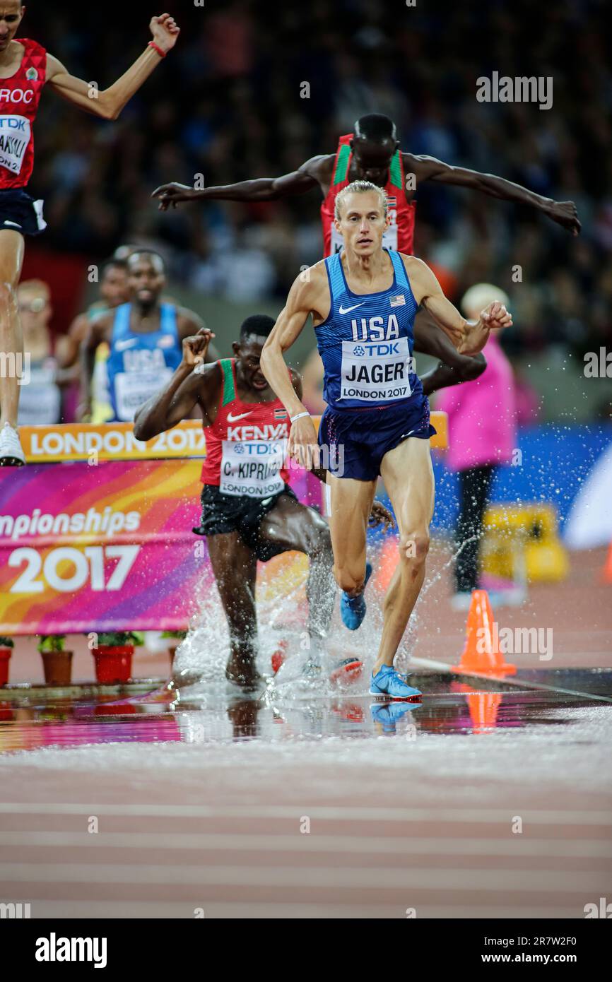 Evan Jager participating in the 3000 Metres Steeplechase at the World ...
