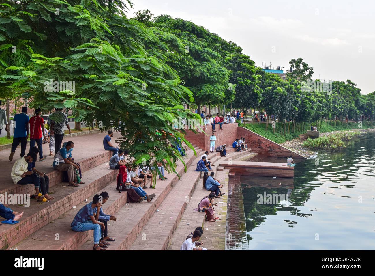 Hatirjheel is a lakefront in Dhaka. Hatirjheel is connects many area of ...