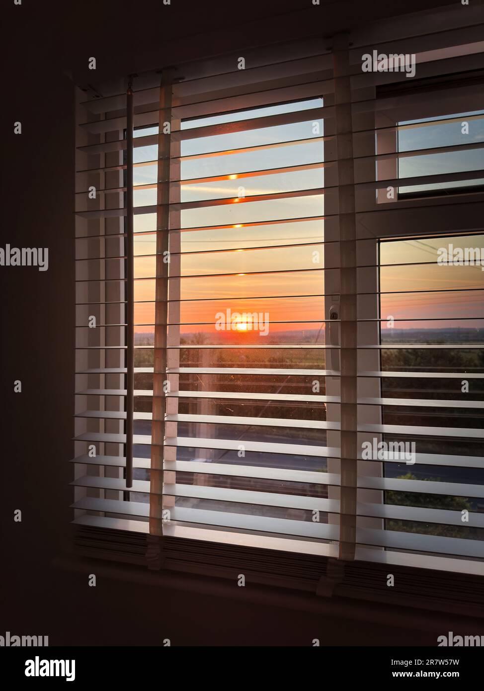 Morning sun through window hi-res stock photography and images - Alamy