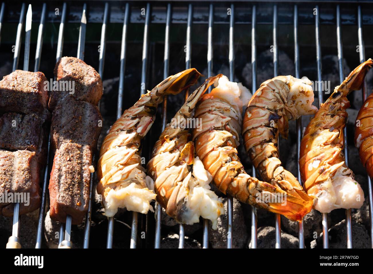 Mussels shrimp other seafood hi-res stock photography and images - Alamy