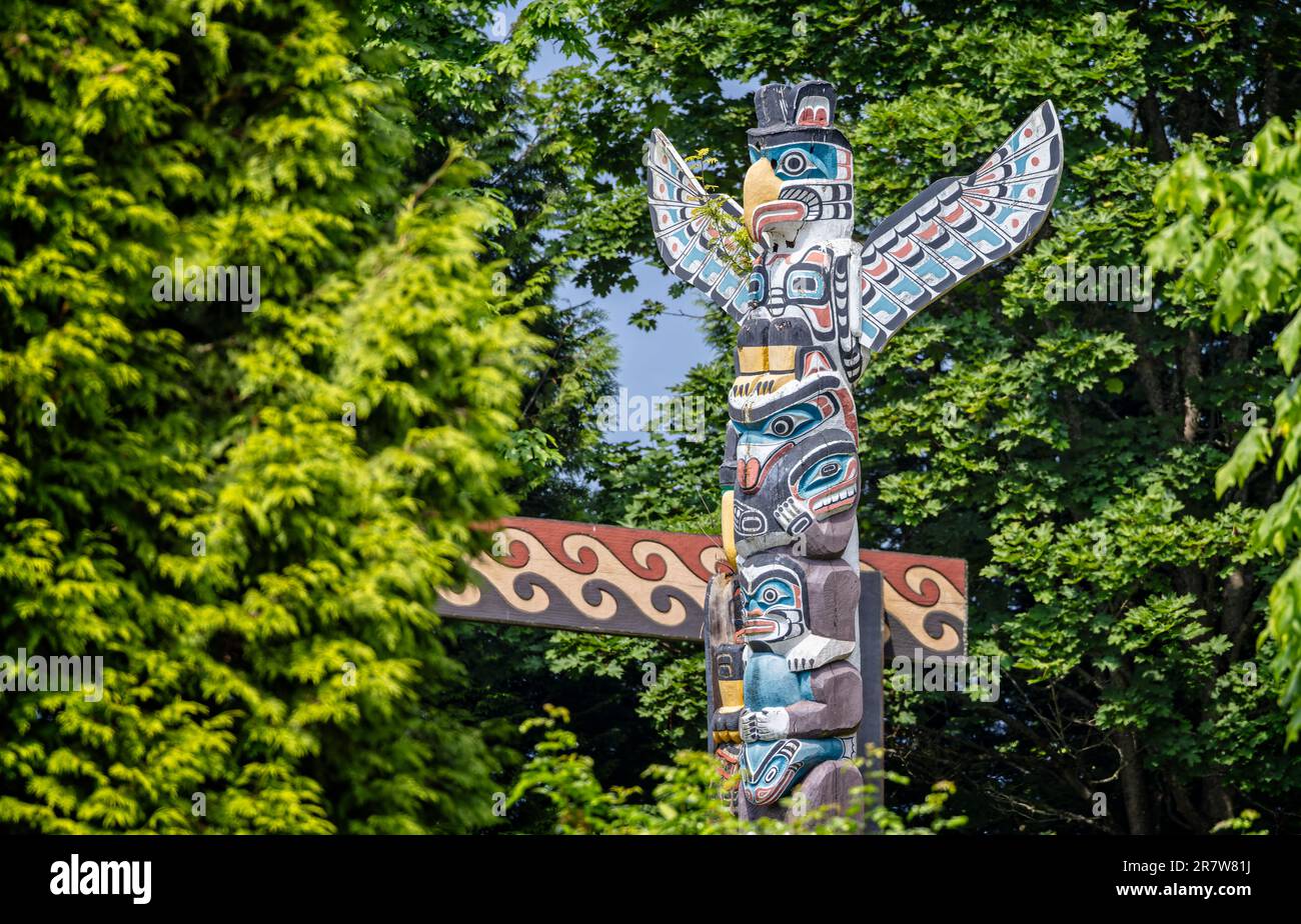 Totem pole at brockton point hi-res stock photography and images - Alamy