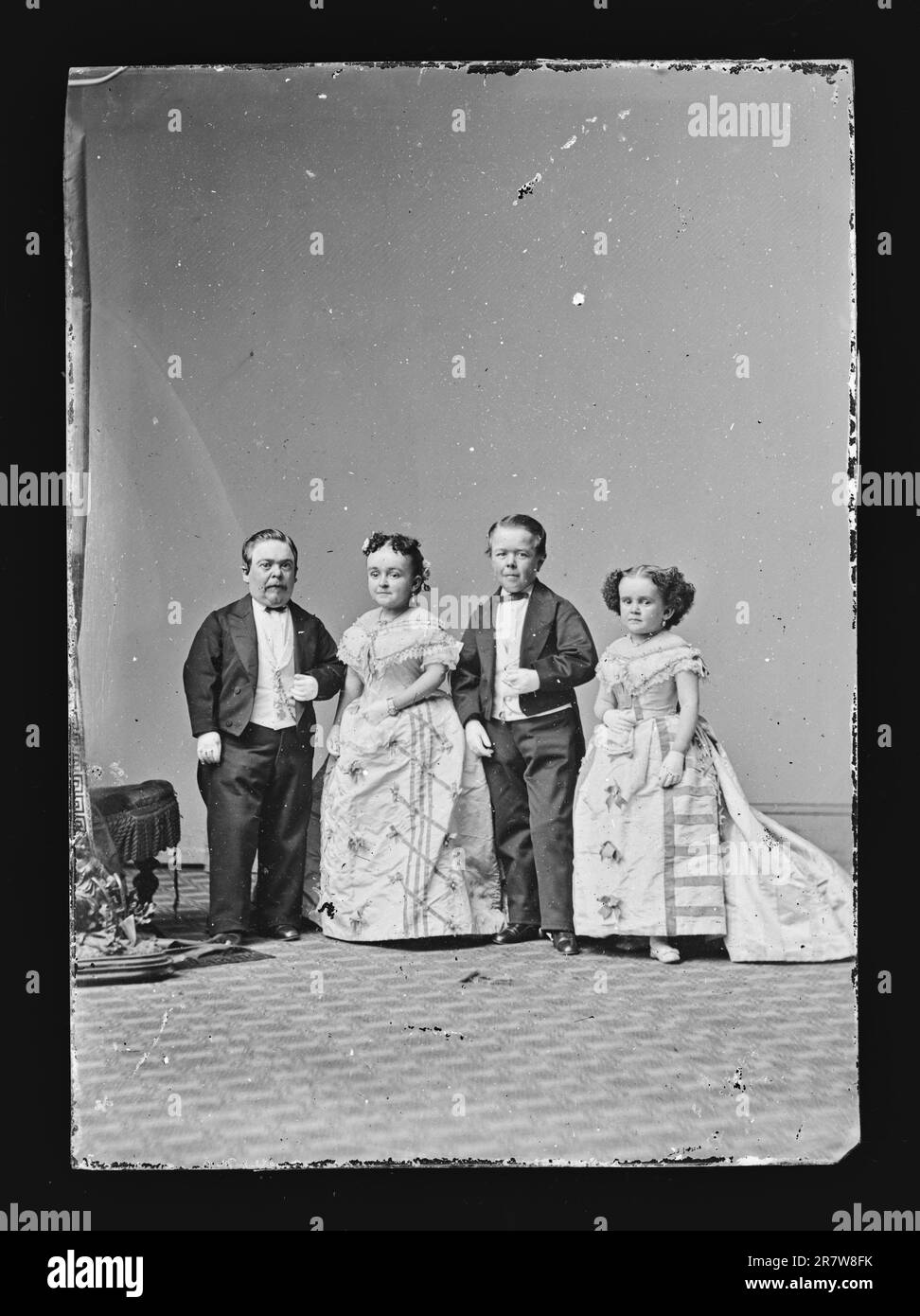 Strattons, G.W.M. Nutt, and Minnie Warren c. 1860-1870 Stock Photo - Alamy