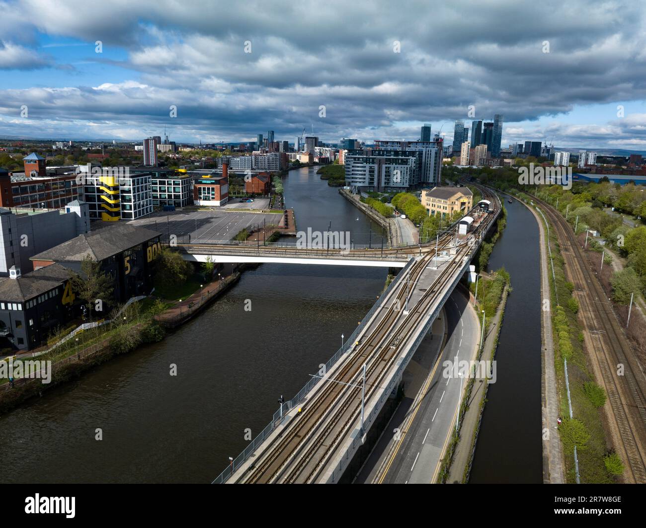 Manchesters skyline hi-res stock photography and images - Alamy