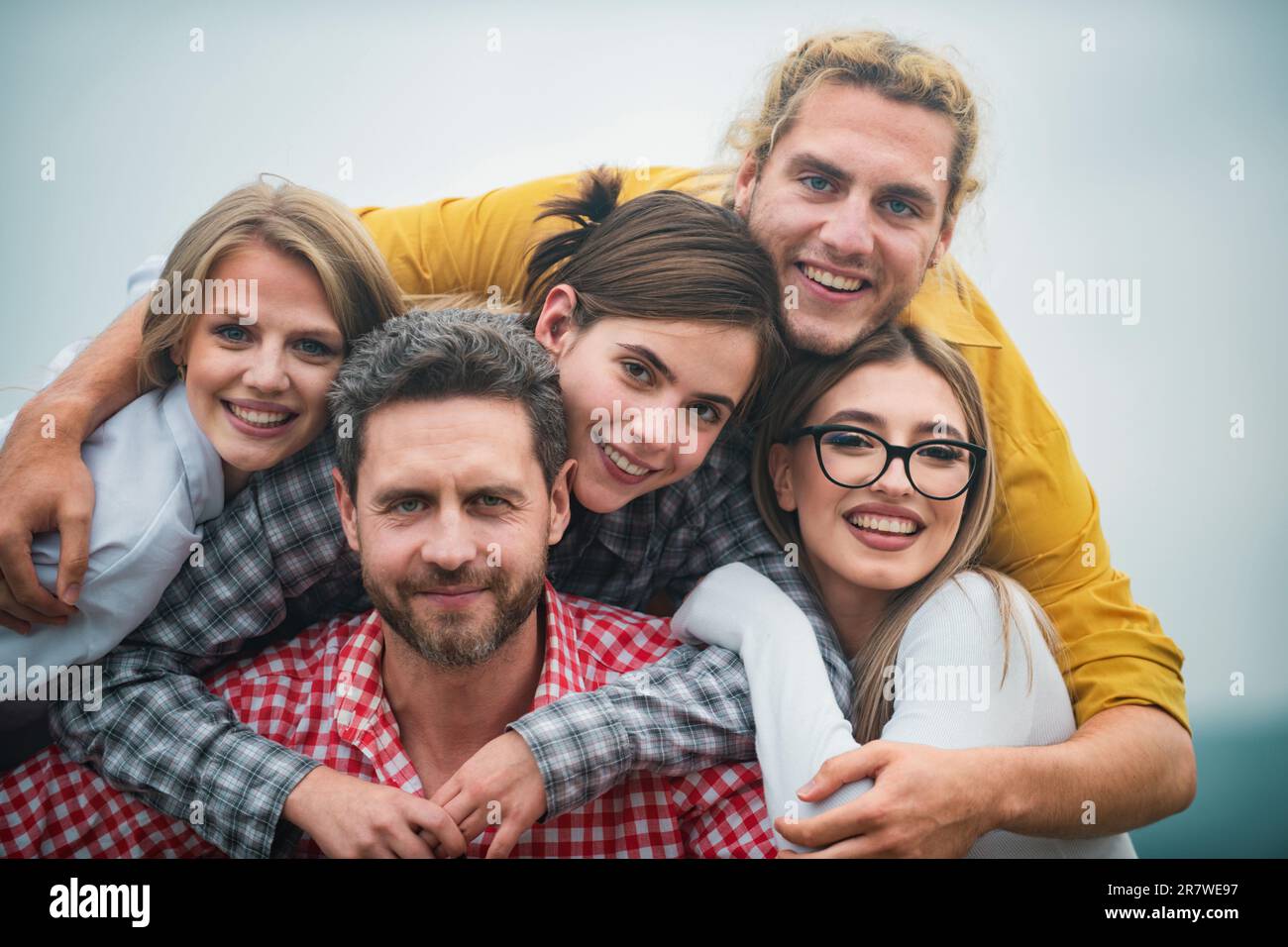 Group of happy people. Youth and friendship concept. Group of friends ...